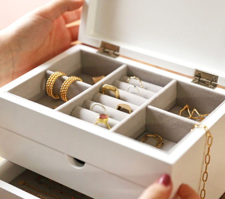 Diamond Jewellery Box – Best Jewellery Box Making Company in UAE